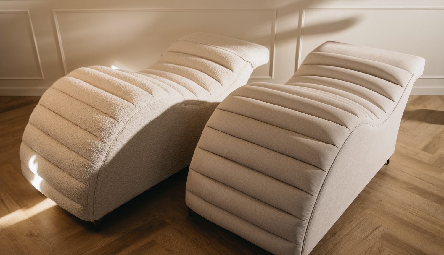 Custom Ergonomic Beauty Beds | Used by Lash, Brow, PMU, Spa Artists