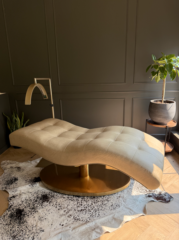 Custom Ergonomic Beauty Beds | Used by Lash, Brow, PMU, Spa Artists